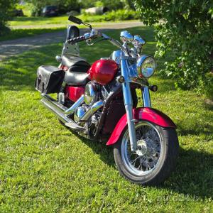 Kawasaki VN 1500 2000 Sillamē, ar dzinēja tilpumu 1.50 L un nobraukumu 28 tūkst. km par 3500 €, foto 3 vietnē AUTOMOTO.COM.LV