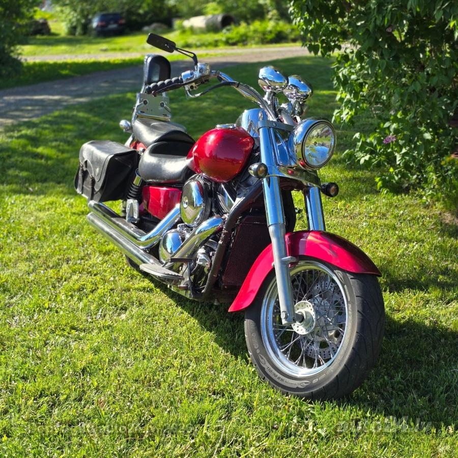 Kawasaki VN 1500 2000 Sillamē, ar dzinēja tilpumu 1.50 L un nobraukumu 28 tūkst. km par 3500 €, foto 3 vietnē AUTOMOTO.COM.LV