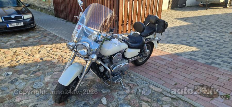 White Kawasaki VN 1600 2005 in Rakvere, with an engine capacity of 1.60 L and mileage of 47 thousand km for 4700 €, photo 1 on AUTOMOTO.COM.LV