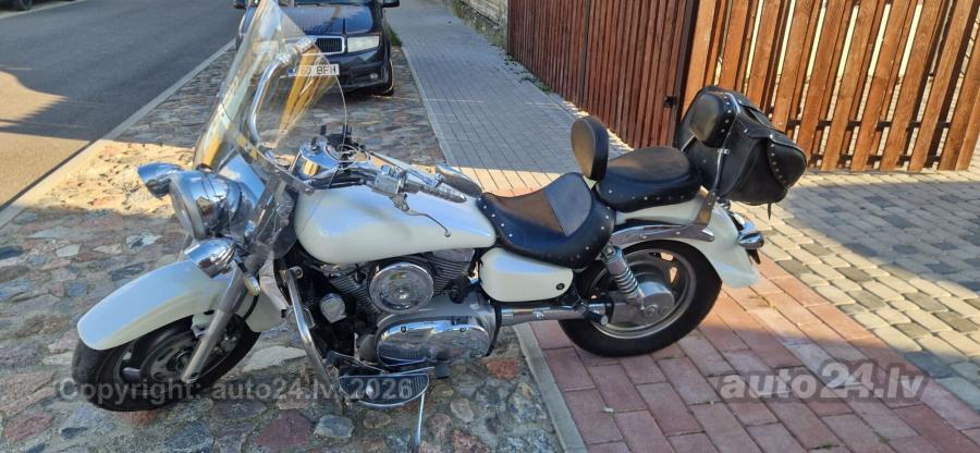 White Kawasaki VN 1600 2005 in Rakvere, with an engine capacity of 1.60 L and mileage of 47 thousand km for 4700 €, photo 6 on AUTOMOTO.COM.LV