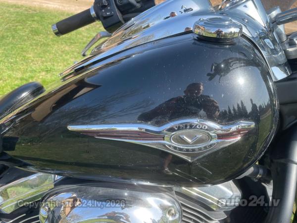 Melns Kawasaki VN 1700 2011 Tartu, ar dzinēja tilpumu 1.70 L un nobraukumu 23 tūkst. km par 8500 €, foto 6 vietnē AUTOMOTO.COM.LV