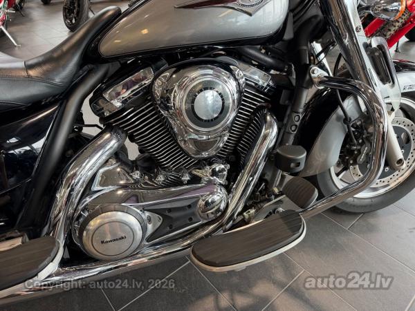 Black Kawasaki VN 1700 2011 in Tallinn, with an engine capacity of 1.70 L and mileage of 50 thousand km for 7490 €, photo 4 on AUTOMOTO.COM.LV