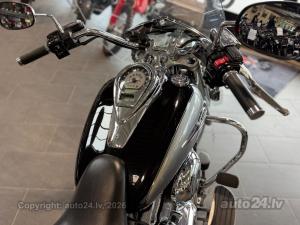 Melns Kawasaki VN 1700 2011 Tallina, ar dzinēja tilpumu 1.70 L un nobraukumu 50 tūkst. km par 7490 €, foto 8 vietnē AUTOMOTO.COM.LV