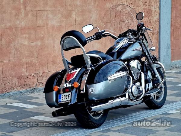Black Kawasaki VN 1700 2012 in Tallinn, with an engine capacity of 1.70 L and mileage of 25 thousand km for 12900 €, photo 3 on AUTOMOTO.COM.LV