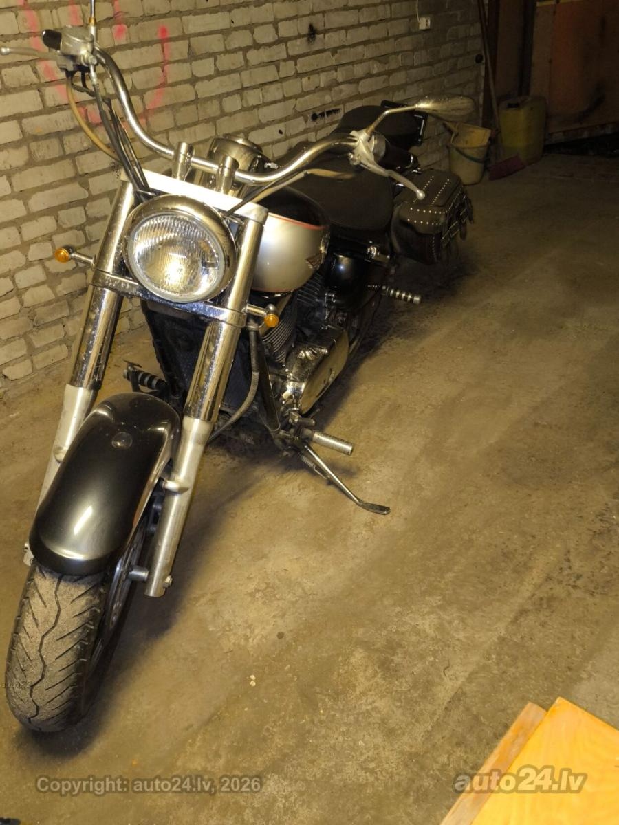 Black Kawasaki VN 800 2000 in Narva, with an engine capacity of 0.00 L and mileage of 0 thousand km for 3600 €, photo 2 on AUTOMOTO.COM.LV
