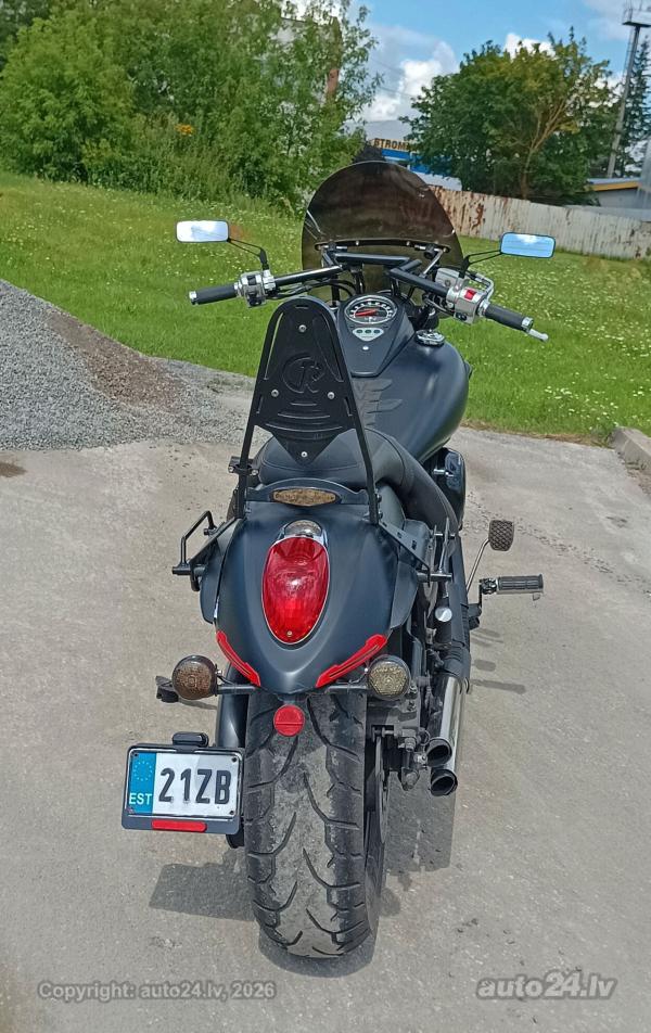 Melns Kawasaki VN 900 2010 Tartu, ar dzinēja tilpumu 0.90 L un nobraukumu 39 tūkst. km par 4900 €, foto 7 vietnē AUTOMOTO.COM.LV