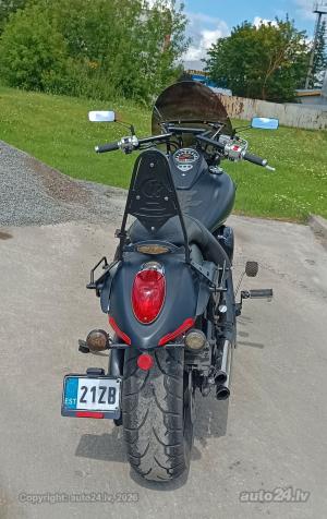 Melns Kawasaki VN 900 2010 Tartu, ar dzinēja tilpumu 0.90 L un nobraukumu 39 tūkst. km par 4900 €, foto 7 vietnē AUTOMOTO.COM.LV