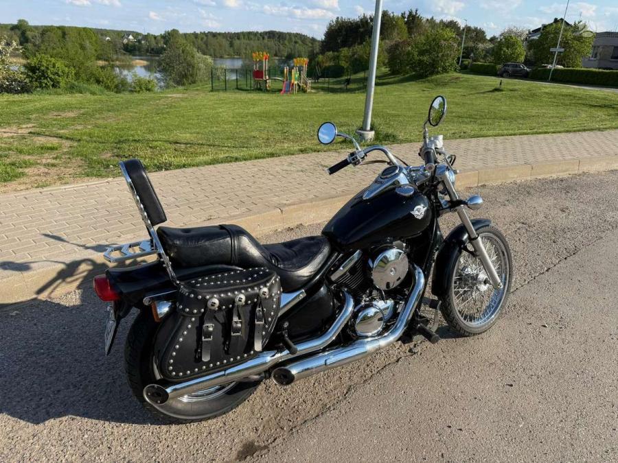 Black Kawasaki VN 1995 in Trakai, with an engine capacity of 0.80 L and mileage of 37 thousand km for 2950 €, photo 4 on AUTOMOTO.COM.LV