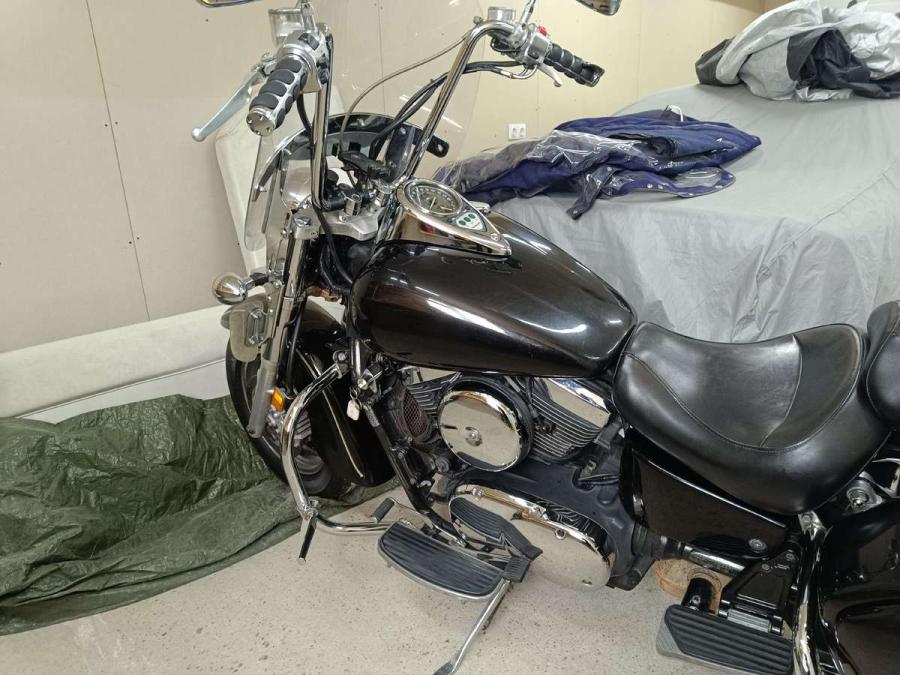 Melns Kawasaki VN 2004 Kauņa, ar dzinēja tilpumu 1.47 L un nobraukumu 79 tūkst. km par 3300 €, foto 10 vietnē AUTOMOTO.COM.LV