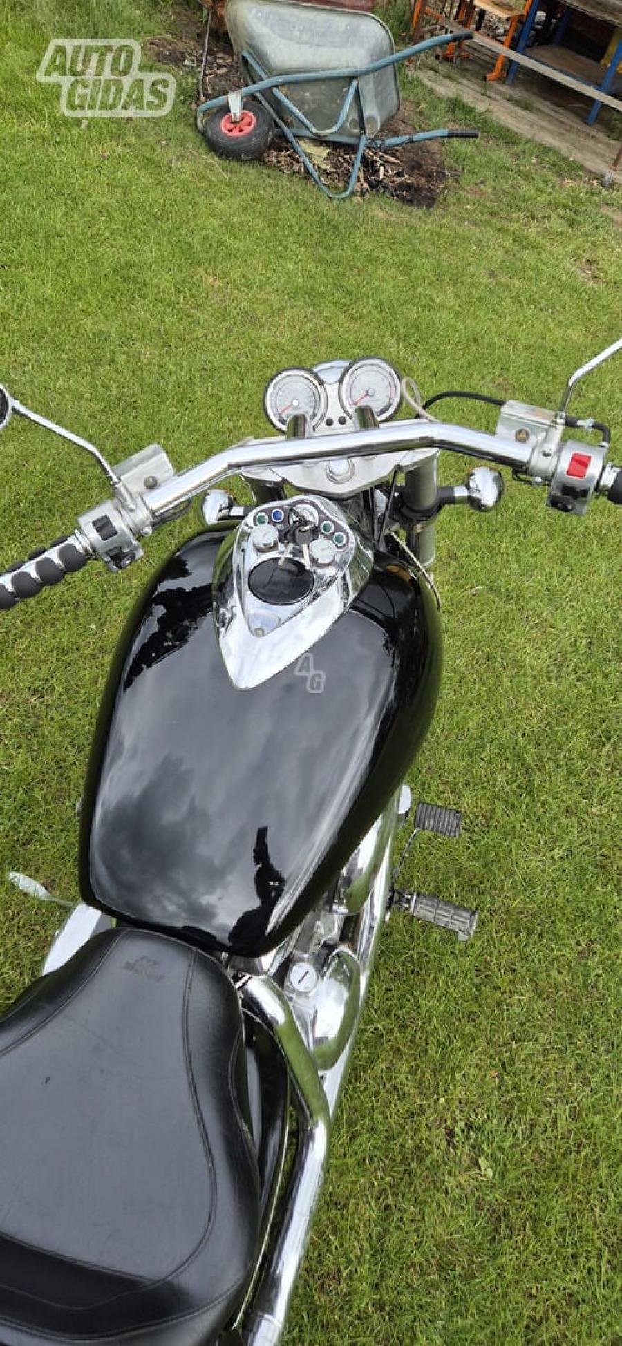 Melns Kawasaki VN 2004 Klaipėda, ar dzinēja tilpumu 1.50 L un nobraukumu 0 tūkst. km par 3499 €, foto 1 vietnē AUTOMOTO.COM.LV