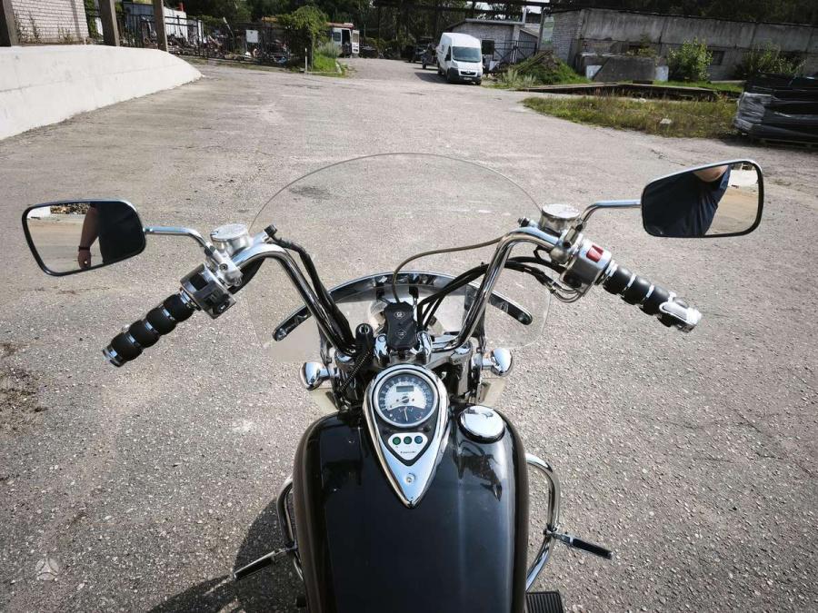 Black Kawasaki VN 2004 in Vilnius, with an engine capacity of 1.47 L and mileage of 49 thousand km for 3900 €, photo 10 on AUTOMOTO.COM.LV