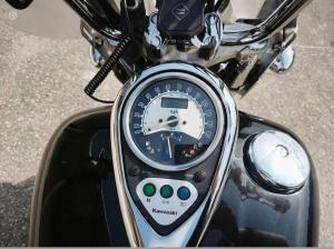 Black Kawasaki VN 2004 in Vilnius, with an engine capacity of 1.47 L and mileage of 49 thousand km for 3900 €, photo 12 on AUTOMOTO.COM.LV