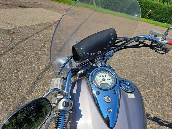 Grey Kawasaki VN 2003 in Kaunas, with an engine capacity of 1.60 L and mileage of 28 thousand km for 4400 €, photo 3 on AUTOMOTO.COM.LV