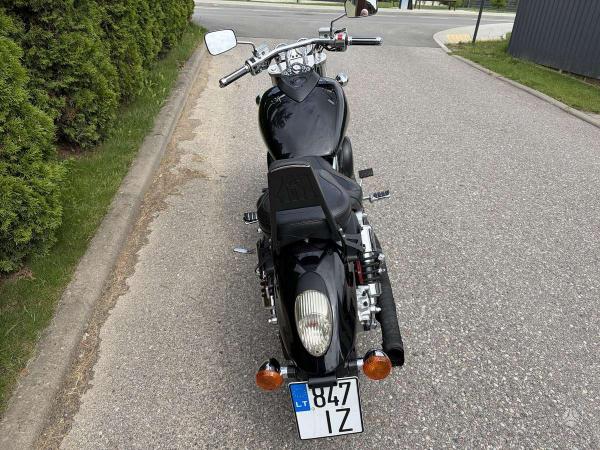 Black Kawasaki Vulcan 2006 in Kaunas, with an engine capacity of 1.60 L and mileage of 44 thousand km for 4000 €, photo 2 on AUTOMOTO.COM.LV