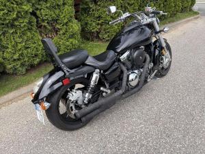 Black Kawasaki Vulcan 2006 in Kaunas, with an engine capacity of 1.60 L and mileage of 44 thousand km for 4000 €, photo 4 on AUTOMOTO.COM.LV