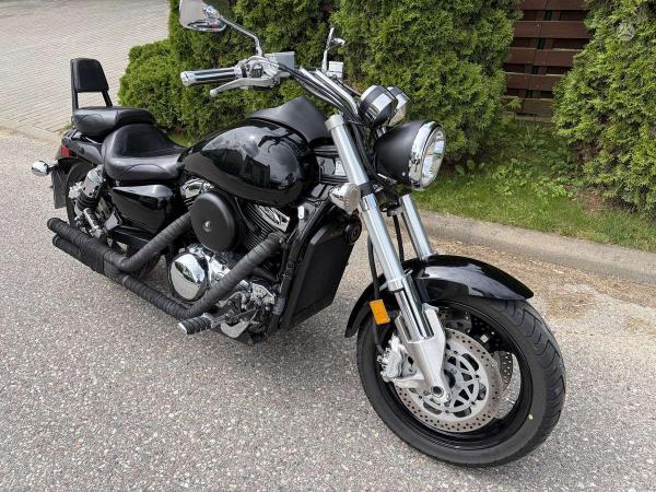 Black Kawasaki Vulcan 2006 in Kaunas, with an engine capacity of 1.60 L and mileage of 44 thousand km for 4000 €, photo 8 on AUTOMOTO.COM.LV