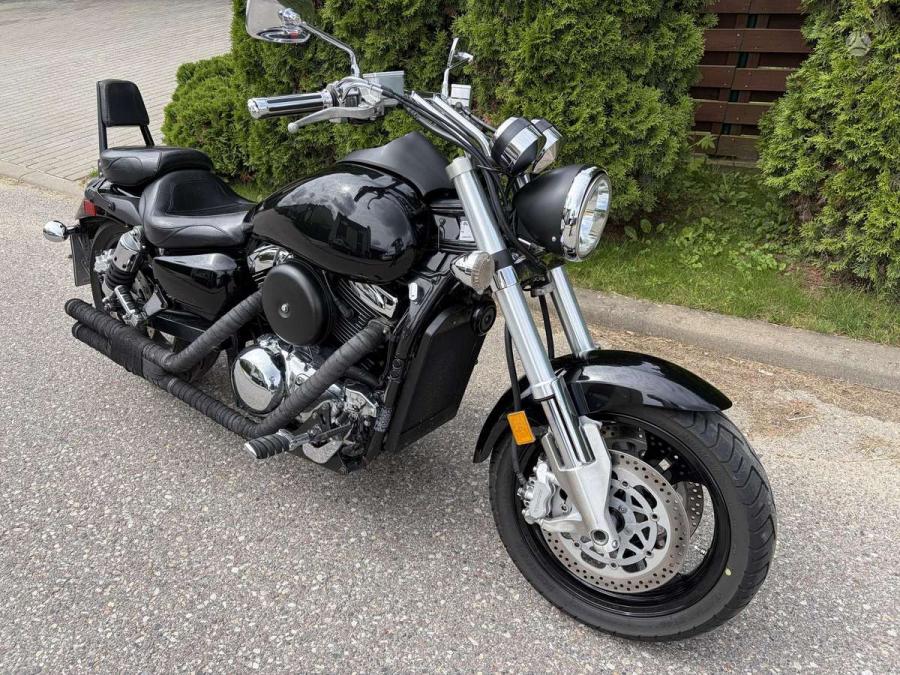 Black Kawasaki Vulcan 2006 in Kaunas, with an engine capacity of 1.60 L and mileage of 44 thousand km for 4000 €, photo 9 on AUTOMOTO.COM.LV