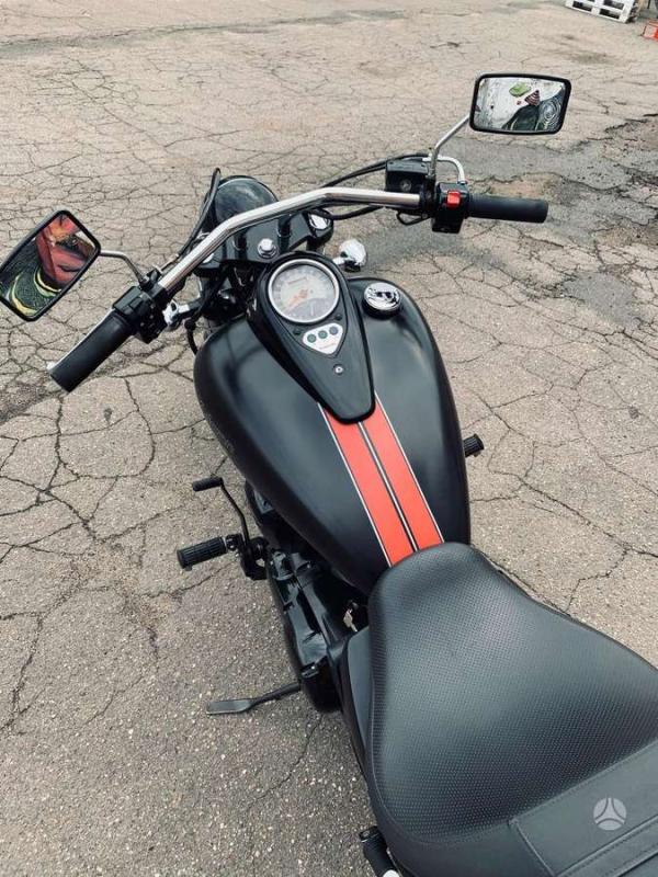 Melns Kawasaki Vulcan 2011 Viļņa, ar dzinēja tilpumu 0.90 L un nobraukumu 60 tūkst. km par 5500 €, foto 5 vietnē AUTOMOTO.COM.LV