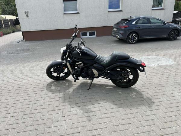 Black Kawasaki Vulcan 2015 in Rokiskis, with an engine capacity of 0.65 L and mileage of 7 thousand km for 5000 €, photo 4 on AUTOMOTO.COM.LV
