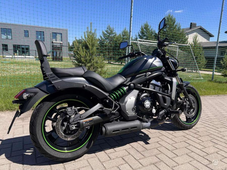 Melns Kawasaki Vulcan 2016 Viļņa, ar dzinēja tilpumu 0.65 L un nobraukumu 22 tūkst. km par 5150 €, foto 10 vietnē AUTOMOTO.COM.LV