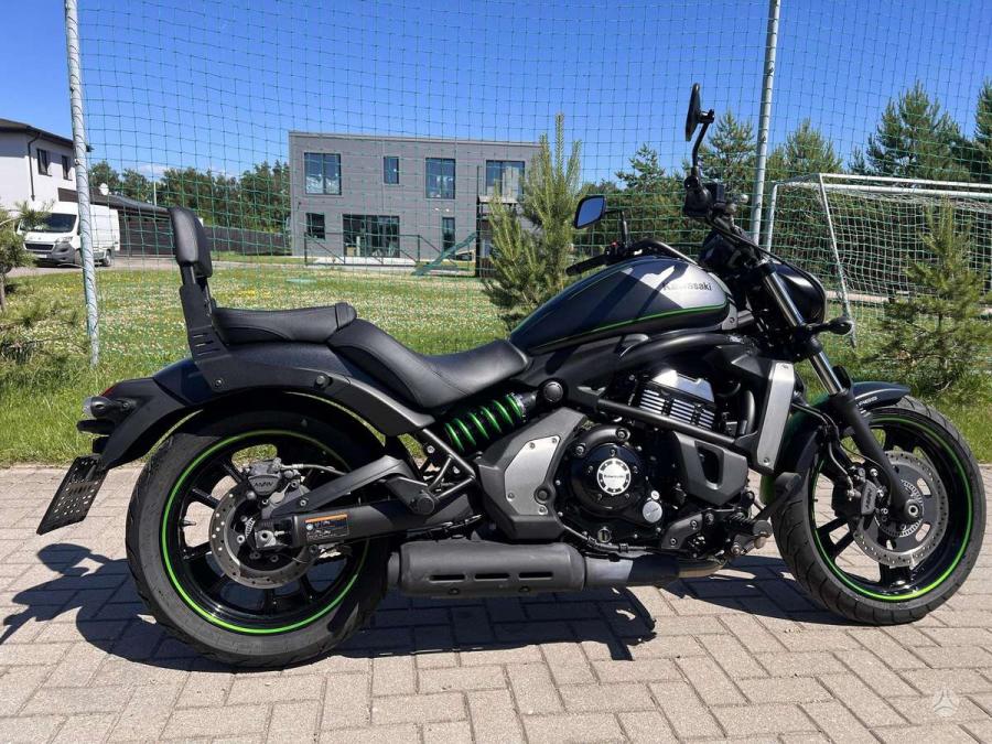 Melns Kawasaki Vulcan 2016 Viļņa, ar dzinēja tilpumu 0.65 L un nobraukumu 22 tūkst. km par 5150 €, foto 11 vietnē AUTOMOTO.COM.LV