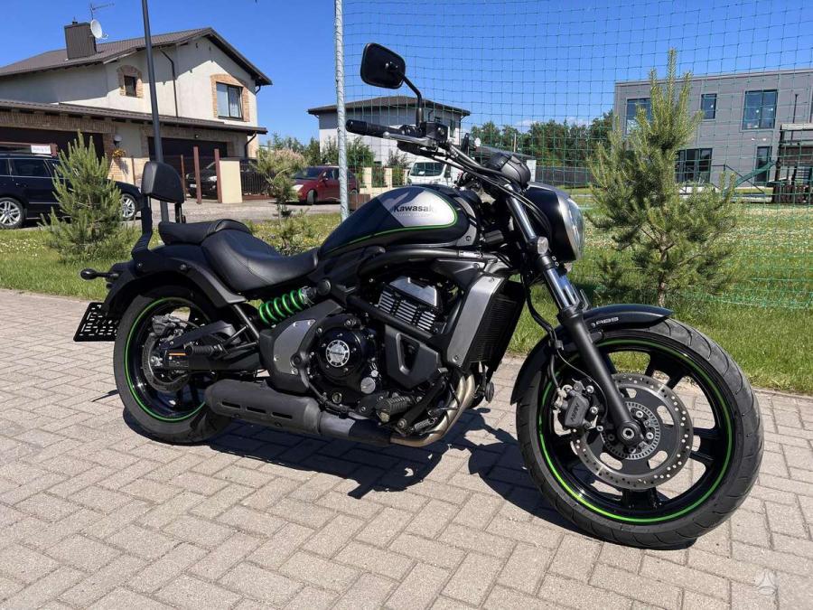 Melns Kawasaki Vulcan 2016 Viļņa, ar dzinēja tilpumu 0.65 L un nobraukumu 22 tūkst. km par 5150 €, foto 12 vietnē AUTOMOTO.COM.LV
