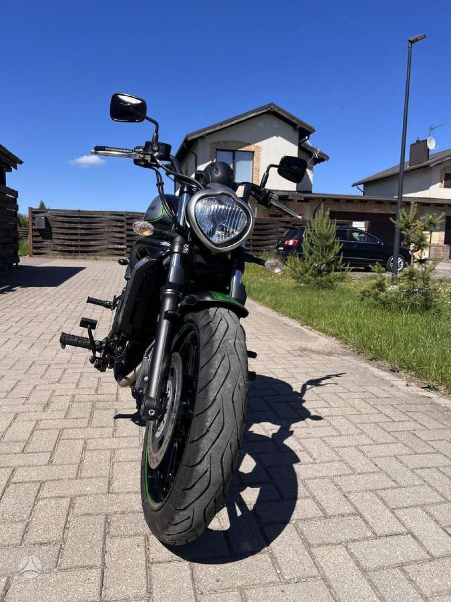 Melns Kawasaki Vulcan 2016 Viļņa, ar dzinēja tilpumu 0.65 L un nobraukumu 22 tūkst. km par 5150 €, foto 16 vietnē AUTOMOTO.COM.LV