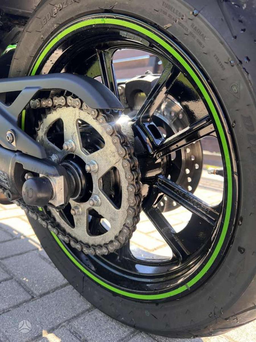 Melns Kawasaki Vulcan 2016 Viļņa, ar dzinēja tilpumu 0.65 L un nobraukumu 22 tūkst. km par 5150 €, foto 22 vietnē AUTOMOTO.COM.LV
