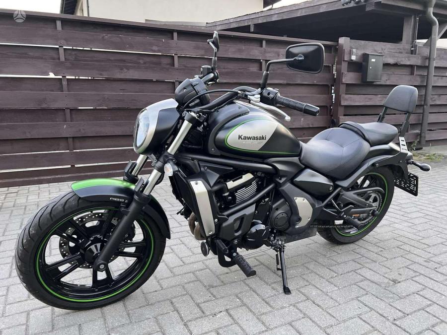 Melns Kawasaki Vulcan 2016 Viļņa, ar dzinēja tilpumu 0.65 L un nobraukumu 22 tūkst. km par 5150 €, foto 3 vietnē AUTOMOTO.COM.LV