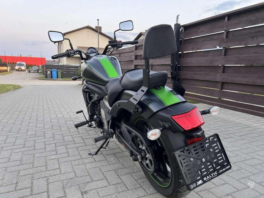 Melns Kawasaki Vulcan 2016 Viļņa, ar dzinēja tilpumu 0.65 L un nobraukumu 22 tūkst. km par 5150 €, foto 9 vietnē AUTOMOTO.COM.LV