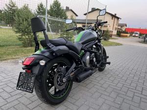 Melns Kawasaki Vulcan 2016 Viļņa, ar dzinēja tilpumu 0.65 L un nobraukumu 22 tūkst. km par 5150 €, foto 12 vietnē AUTOMOTO.COM.LV