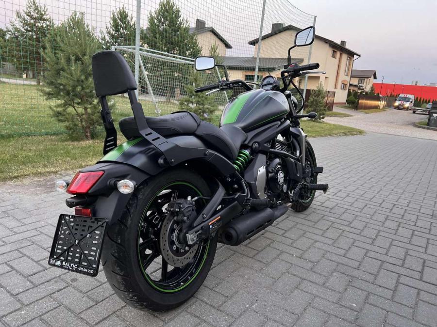 Melns Kawasaki Vulcan 2016 Viļņa, ar dzinēja tilpumu 0.65 L un nobraukumu 22 tūkst. km par 5150 €, foto 12 vietnē AUTOMOTO.COM.LV