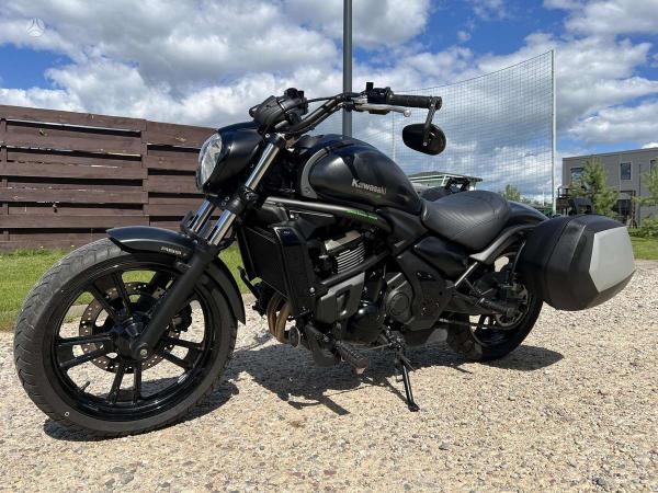 Black Kawasaki Vulcan 2016 in Vilnius, with an engine capacity of 0.65 L and mileage of 9 thousand km for 5250 €, photo 1 on AUTOMOTO.COM.LV