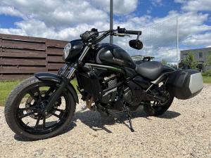 Black Kawasaki Vulcan 2016 in Vilnius, with an engine capacity of 0.65 L and mileage of 9 thousand km for 5250 €, photo 1 on AUTOMOTO.COM.LV