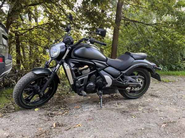 Kawasaki Vulcan 2016 Rīga vietnē Melns Kawasaki Vulcan 2016 Rīga, ar dzinēja tilpumu 0.65 L un nobraukumu 2 tūkst. km par 6500 €, foto 3 vietnē AUTOMOTO.COM.LV