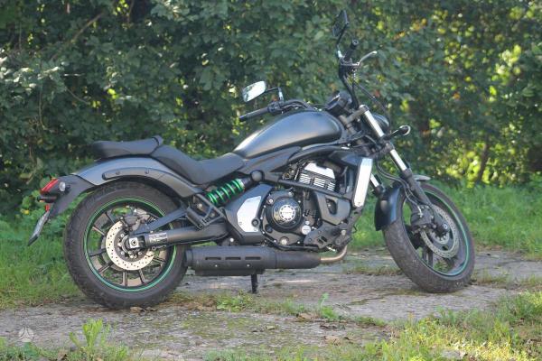 Kawasaki Vulcan 2016 Rīga vietnē Melns Kawasaki Vulcan 2016 Rīga, ar dzinēja tilpumu 0.65 L un nobraukumu 2 tūkst. km par 6500 €, foto 6 vietnē AUTOMOTO.COM.LV