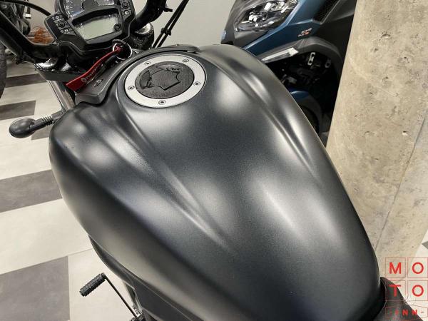 Black Kawasaki Vulcan 2017 in Riga, with an engine capacity of 0.65 L and mileage of 21 thousand km for 5199 €, photo 11 on AUTOMOTO.COM.LV