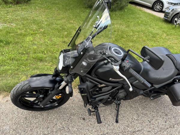 Black Kawasaki Vulcan 2021 in Vilnius, with an engine capacity of 0.65 L and mileage of 62 thousand km for 4600 €, photo 6 on AUTOMOTO.COM.LV