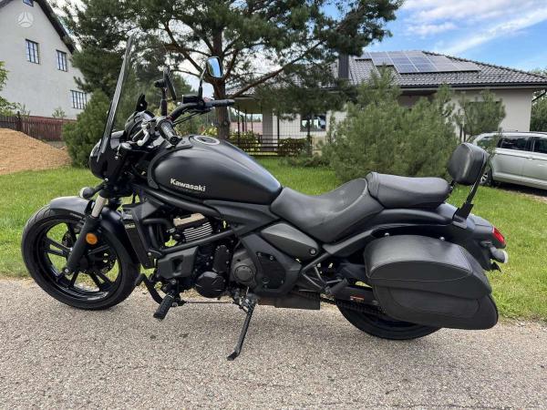 Black Kawasaki Vulcan 2021 in Vilnius, with an engine capacity of 0.65 L and mileage of 62 thousand km for 4600 €, photo 7 on AUTOMOTO.COM.LV
