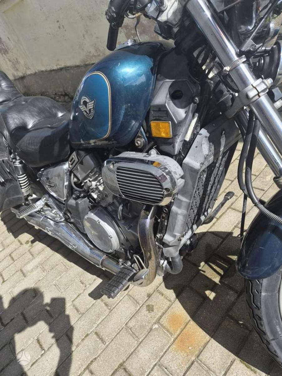 Kawasaki Vulcan 1993 in Joniskis, with an engine capacity of 0.75 L and mileage of 25 thousand km for 1500 €, photo 7 on AUTOMOTO.COM.LV