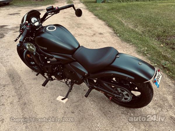 Melns Kawasaki Vulcan S 2019 Rapla, ar dzinēja tilpumu 0.65 L un nobraukumu 11 tūkst. km par 5600 €, foto 6 vietnē AUTOMOTO.COM.LV