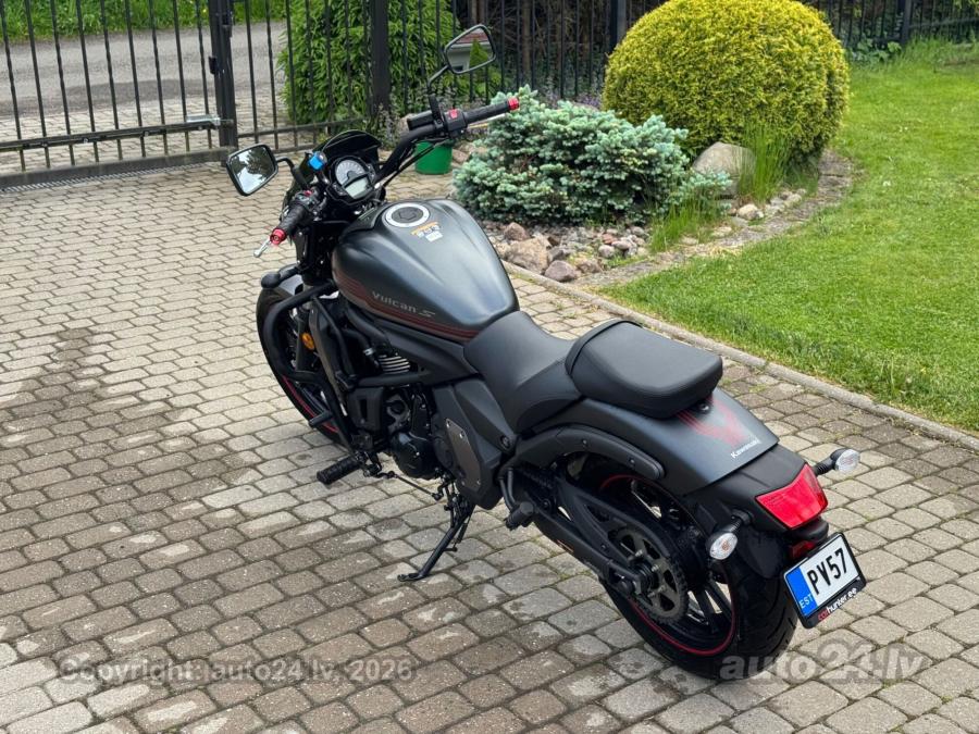 Melns Kawasaki Vulcan S 2025 Tallina, ar dzinēja tilpumu 0.65 L un nobraukumu 1 tūkst. km par 8800 €, foto 6 vietnē AUTOMOTO.COM.LV