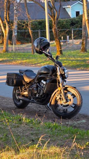 Kawasaki Vulcan S 2017 Tallina, ar dzinēja tilpumu 0.65 L un nobraukumu 14 tūkst. km par 5500 €, foto 20 vietnē AUTOMOTO.COM.LV
