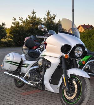 Balts Kawasaki Vulcan 2016 Kauņa, ar dzinēja tilpumu 1.70 L un nobraukumu 39 tūkst. km par 8200 €, foto  vietnē AUTOMOTO.COM.LV
