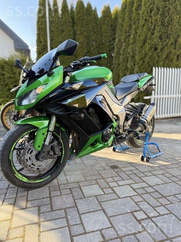 Kawasaki Z 1000SX 2011 in Riga, with an engine capacity of 1.00 L and mileage of 0 thousand km for 6000 €, photo 2 on AUTOMOTO.COM.LV