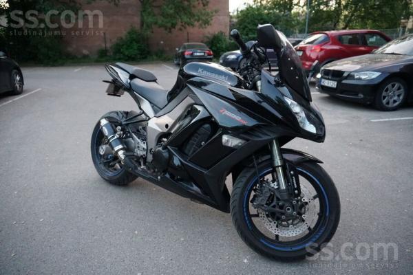 Kawasaki Z 1000SX 2011 Rīga, ar dzinēja tilpumu 1.00 L un nobraukumu 0 tūkst. km par 6000 €, foto 1 vietnē AUTOMOTO.COM.LV