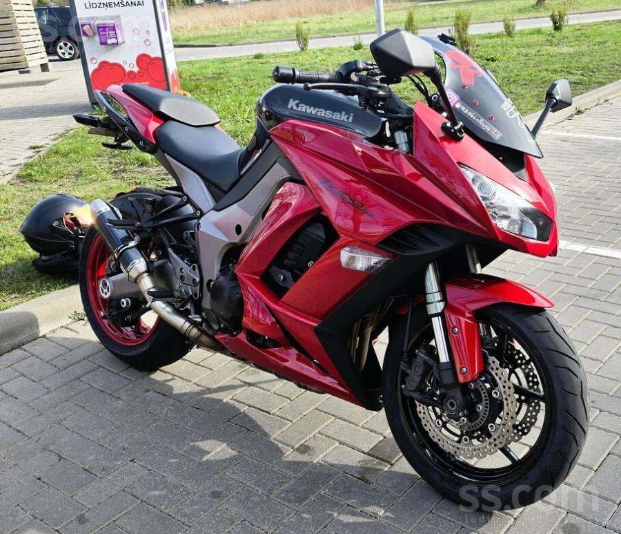Kawasaki Z 1000SX 2011 in Riga, with an engine capacity of 1.04 L and mileage of 0 thousand km for 5500 €, photo 4 on AUTOMOTO.COM.LV