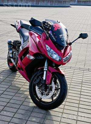 Kawasaki Z 1000SX 2011 in Riga, with an engine capacity of 1.04 L and mileage of 0 thousand km for 5500 €, photo 5 on AUTOMOTO.COM.LV