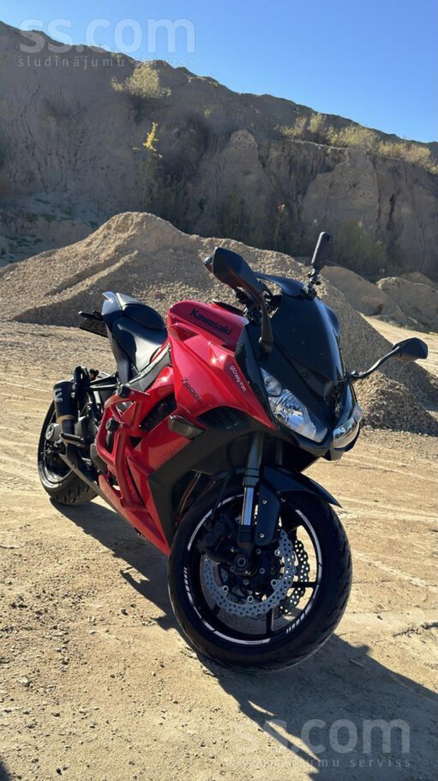 Кавасаки Z 1000SX 2012 в Резекне, объемом двигателя 1.00 л и пробегом 0 тыс. км за 4000 €, фото 3 на AUTOMOTO.COM.LV