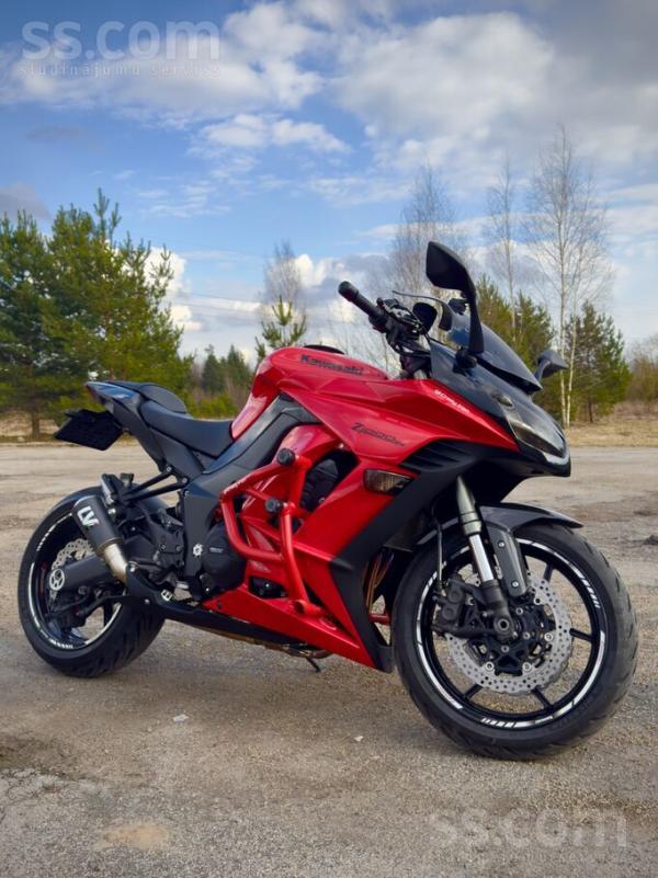 Kawasaki Z 1000SX 2012 in Rezekne, with an engine capacity of 1.00 L and mileage of 0 thousand km for 4000 €, photo 3 on AUTOMOTO.COM.LV